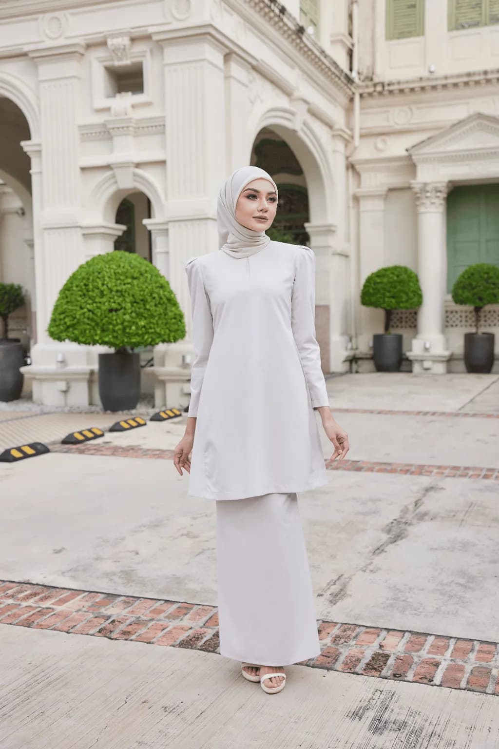 Rayha Kurung - Modern Minimalist – Rayas Plaid